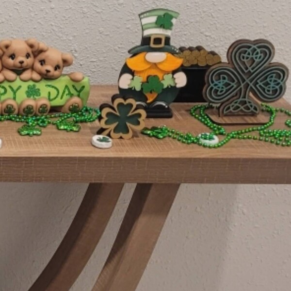 Celtic Knot Shamrock Wooden Shelf Decor - Etsy