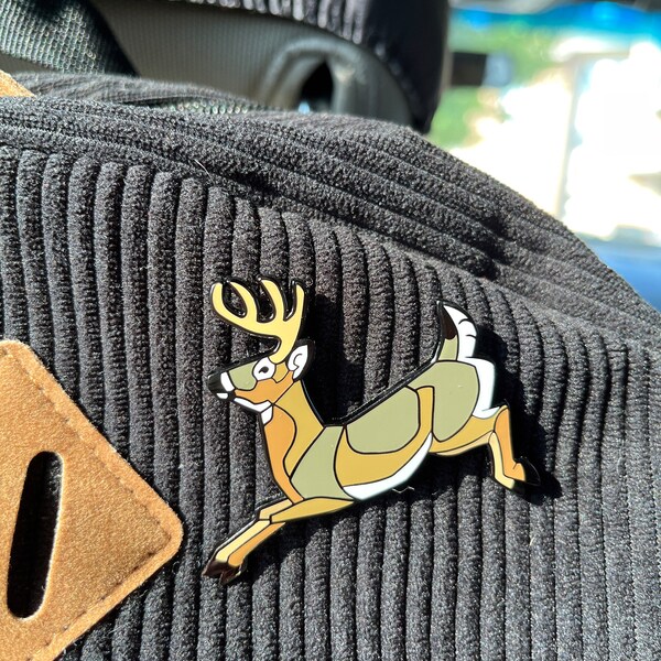 White Tailed Deer Hard Enamel Pin | Deer Pin | Buck Pin | Art Deco - Etsy