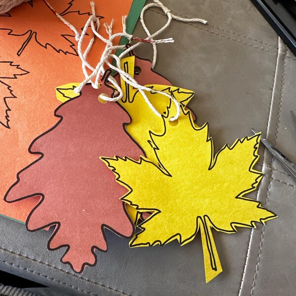 Printable Autumn Leaves PDF - Fall Leaves Outlines for Crafts ...
