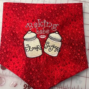 Stack of Books Machine Embroidery Design - Etsy