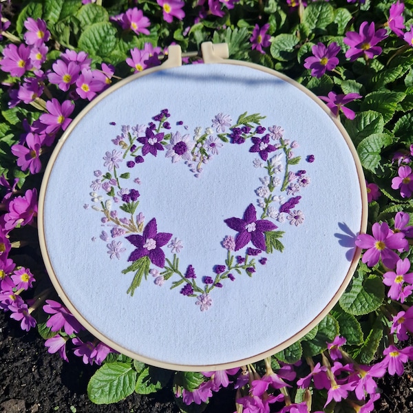 Floral Bats Hand Embroidery Pattern, Halloween Embroidery Pattern, Bats ...