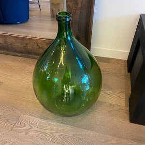 Round Flat Demijohn Table Vases Design Green Demijohns Green Onion Vase ...