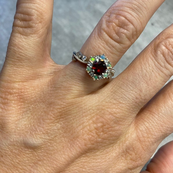 Round 5.00mm Natural Garnet Gemstone Ring, Denty Ring,floral Flower ...