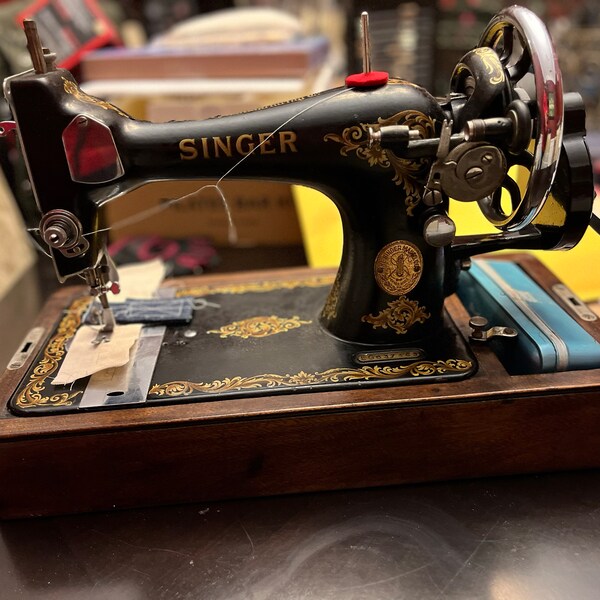 1960s Singer Radio - Etsy