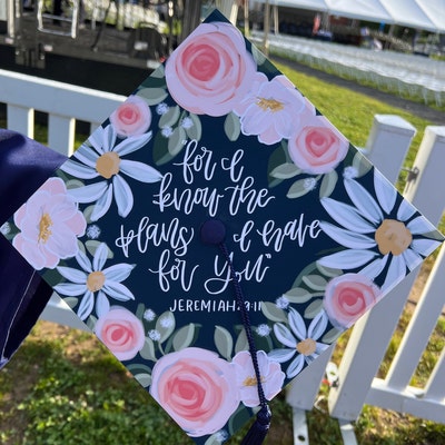 Customizable Floral Grad Cap Decoration Self-adhesive Daisies and Rose ...