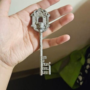 Resident Evil Village Lady Dimitrescu Key 3d Printed Replica - Etsy