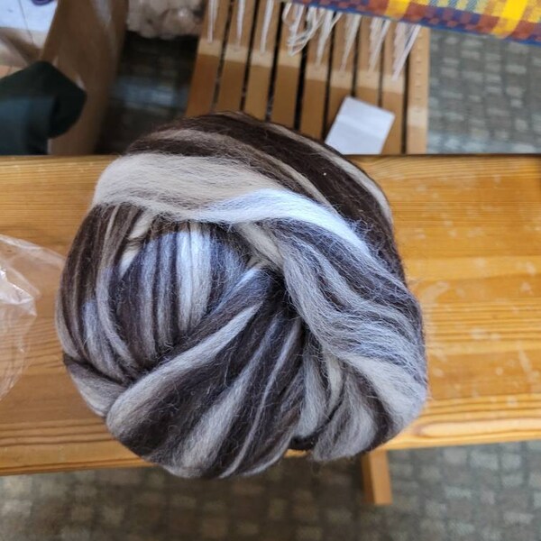 Corriedale Roving, Grey Corriedale Top, 100 Grams of Spinning Fiber ...
