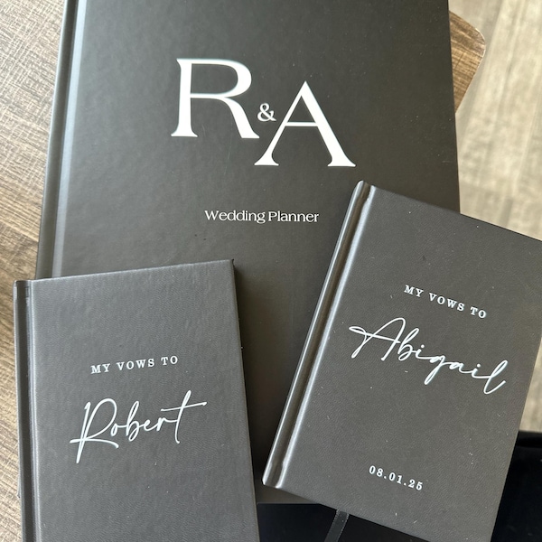 Personalized Hardcover Wedding Planner Book: Engagement Gift for Bride ...