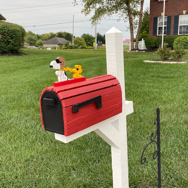 Snoopy Flying Ace Mailbox Fence Line Topper Woodstock Red Baron Top ...