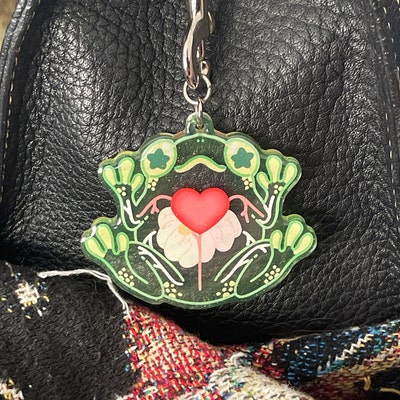 Bug Keeper 3.5 Inch Shaker Acrylic Charm Critter Keeper Keychain Nature ...