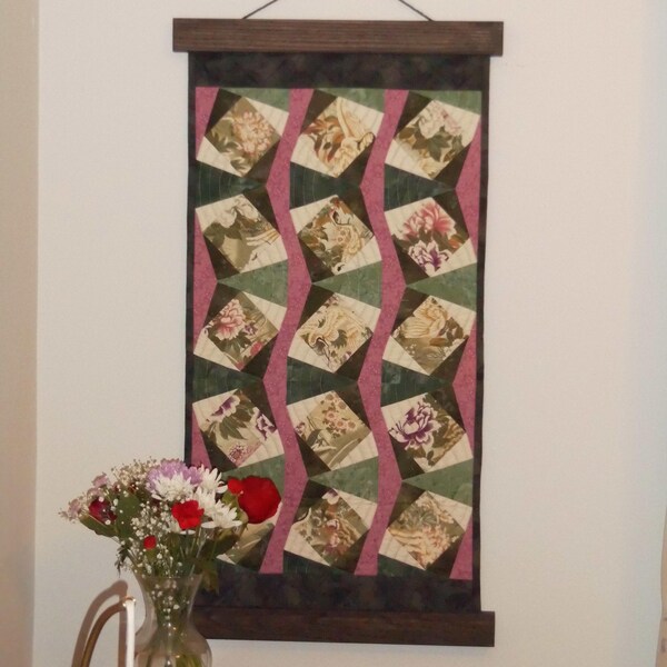 How to Hang A Quilt - Wooden Quilt Hanger Frames - Etsy