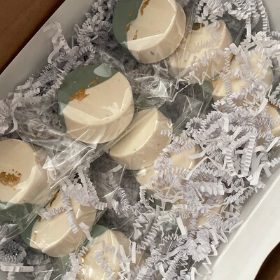 Cream and Olive green Marbled Oreos safari Themed Oh Baby - Etsy