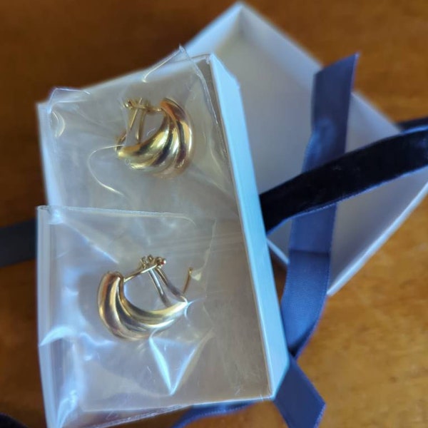 SHERMAN PIN, Aurora Borealis Sets, Handsome Glitz “spray” Design ...