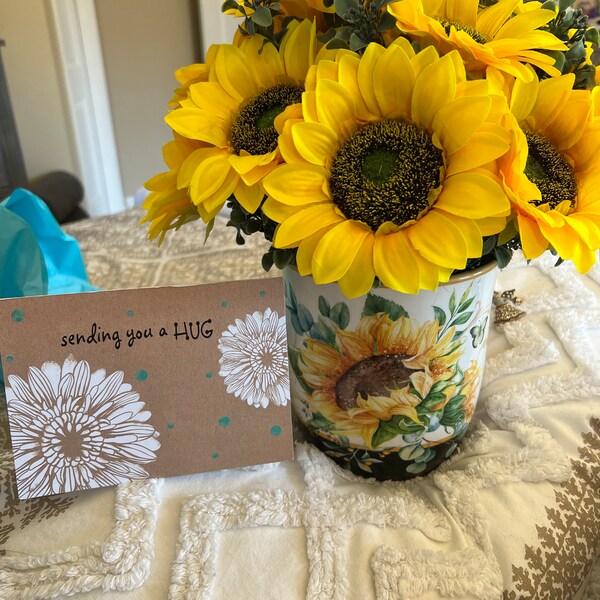 Bee Floral Arrangement, Flower Centerpiece, - Etsy