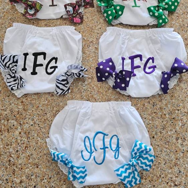 Personalized Embroidered Diaper Cover With Bows - Baby Shower Gift - Etsy