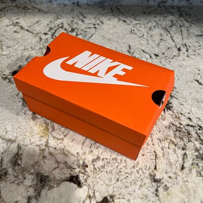 Shoe Box SVG Template Label, Editable Shoe Box Label, Sneaker Box SVG, Cricut Cut Files ...