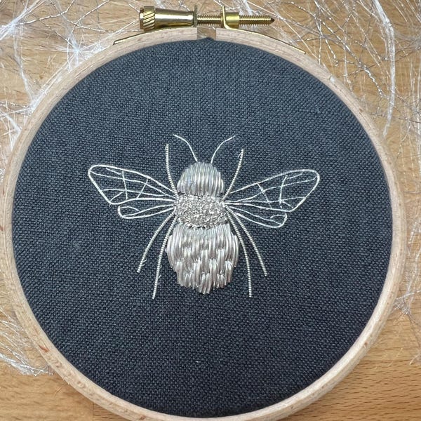 Heart in Hand - Goldwork Hand Embroidered Brooch - Etsy