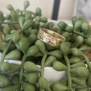 Mountain Peaks Men's Hand Carved Mountain Range Wedding Ring - Etsy