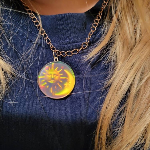 9ct Gold Hologram Pendant - Eye (large) - Etsy