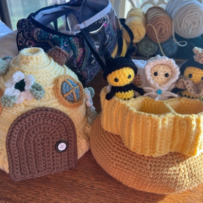 Beehive With Bees Crochet Pattern - Etsy