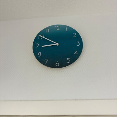 Objectify TV Test Pattern Wall Clock - Etsy