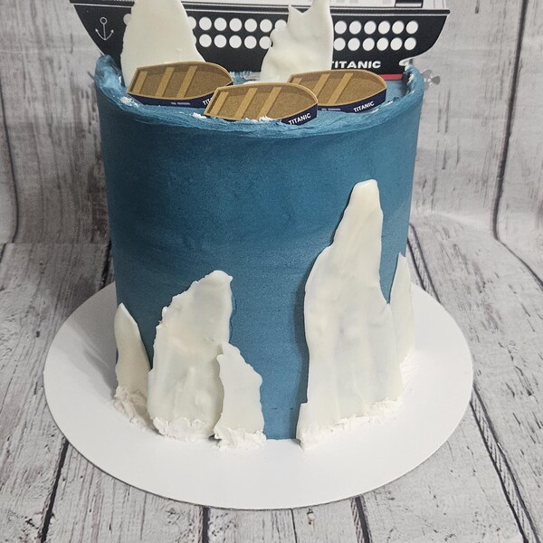 TITANIC Blue Party Cake Topper W Lifeboats and Accessories! TITANIC ...