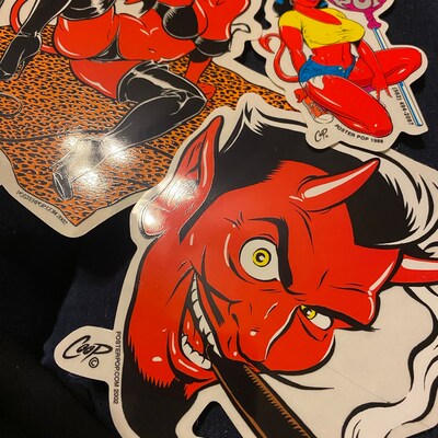 ART STICKER Coop Right Facing Devil Head Sticker Decal CP10 Classic ...