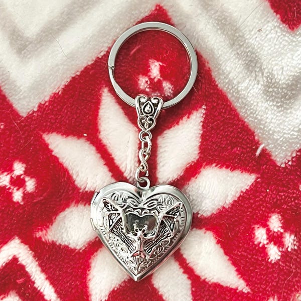 Gothic Vampire Bat Locket Necklace Made to Measure This Locket is a ...