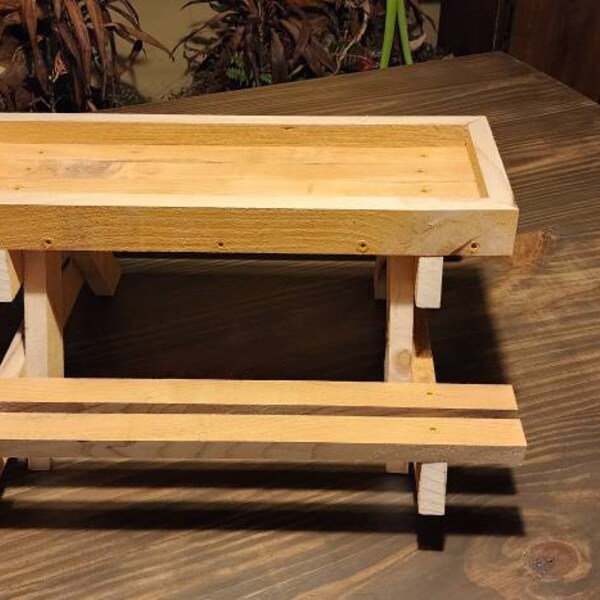 One Picket Chicnik Table Plans, Digital Plans, Chicken Table, Chicken ...