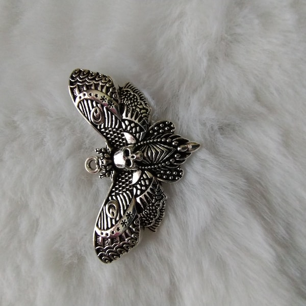 1, 4 or 20 BULK Silver Moth Charms, Decorative Moth, Deaths Head Moth ...