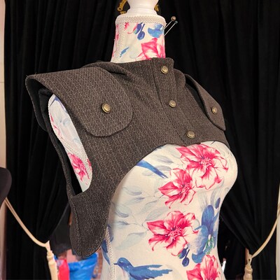 Hooded Half Vest Sewing Pattern, LARP Rogue Pattern, Medieval Villain ...