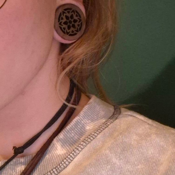 Organic Ear Plugs With Green Wood Inlay Wooden Green Gauges 10 12 14mm ...