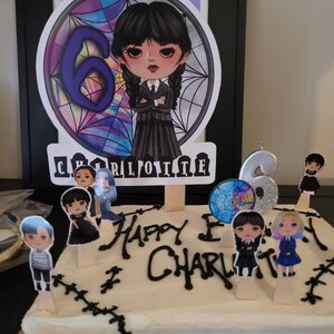 Wednesday y Enid Topper de Tarta EDITABLE con CANVA Plantilla - Etsy México