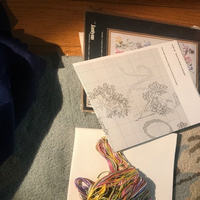 Stitch N Quilt hummingbird by Candamar Designs - Etsy