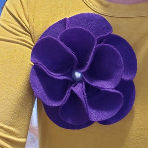 African Violet Corsage// DST African Violet Flower Pin//purple Felt ...