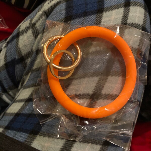 Silicone Bangle Keychain, Key Holder, Silicone Bracelet Wrist Strap ...