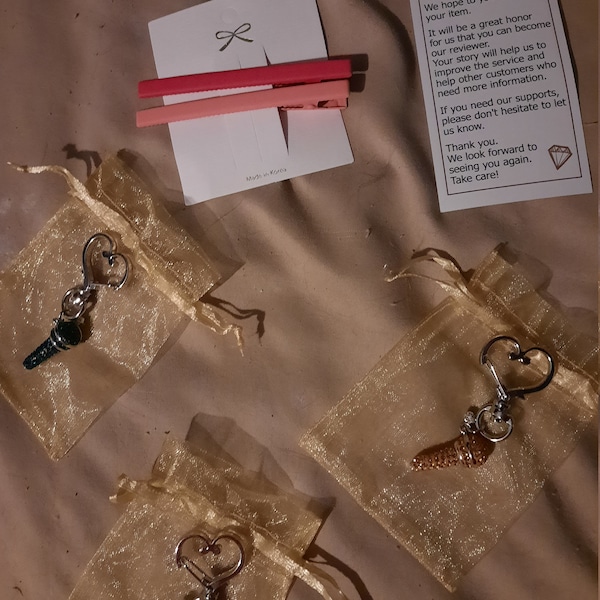 Crystal Microphone Keychain(platinum-plated Keychain) / Swarovski ...