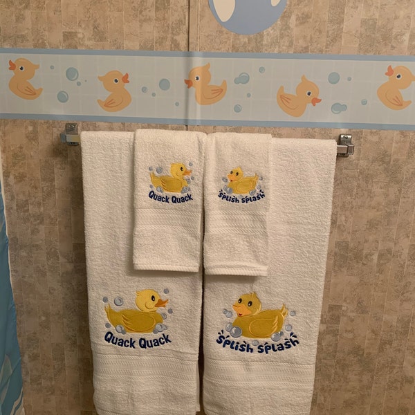 YELLOW DUCK Bath Towel - Bath Time Fun Duck Towels - Quack or Splash ...