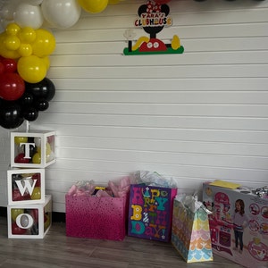 Retro Daisy Daisy ONE Banner Gold Script Letters With Daisy - Etsy