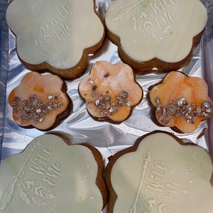 CUSTOM Names Mr and Mrs With Date Cookie Biscuit Stamp Fondant - Etsy UK