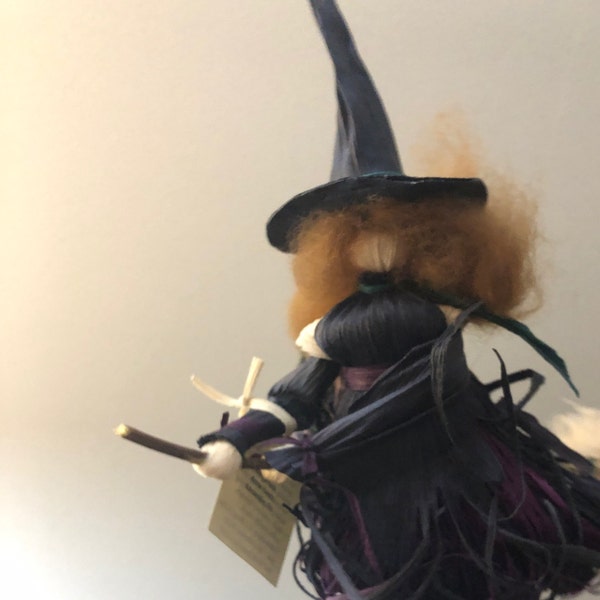 Corn Shuck Witch, Standing Corn Shuck Witch With Broom, Witch Corn Husk ...