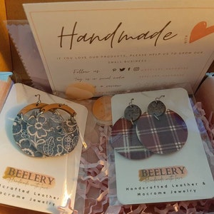 Boho Daisy Scalloped Hinge Earrings With Wooden Arch Spring - Etsy