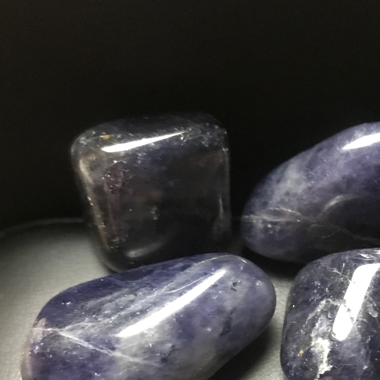 Iolite Tumbled Stones: Choose How Many Pieces ('A' Grade, Tumbled ...