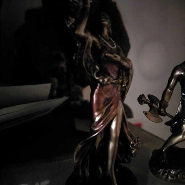 Vintage Oya Mini Statue Small Orisha of Winds, Lightning, Death and ...