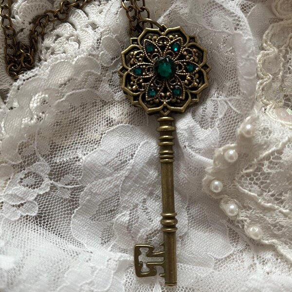 Emerald Swarovski Mayfair Witches Inspired Crystal Key Necklace: Gothic ...