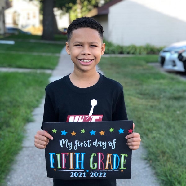 First Day of Fifth Grade Sign, Printable 5th Grade Sign, Chalkboard 5th ...