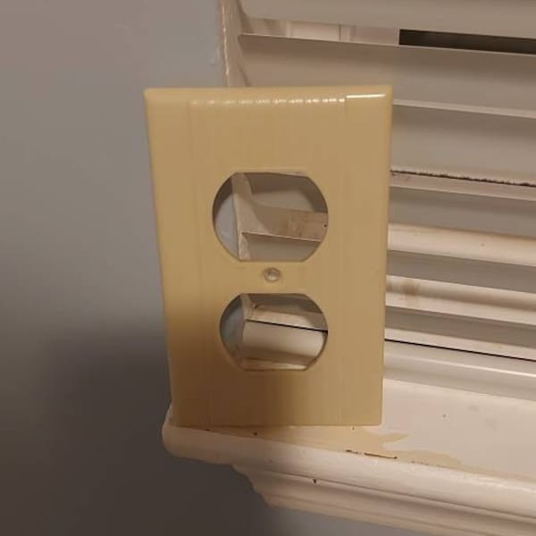 Vintage Bakelite Switch Plate Cover / Fine Ribbed White Ivory Cream ...