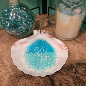 Ocean Resin Calico Scallop Shell Ornament Waves Beach Epoxy Handmade ...