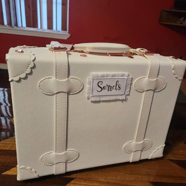 Personalized Wedding Keepsake Box. Wedding Petite Trunk. Keepsake ...