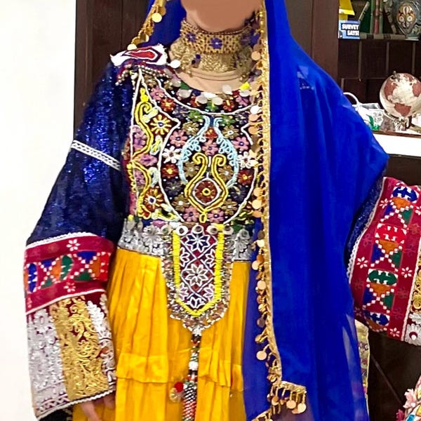 Afghan Kuchi Golden Jewelry Set, Necklace, Mathapati, Earrings - Etsy